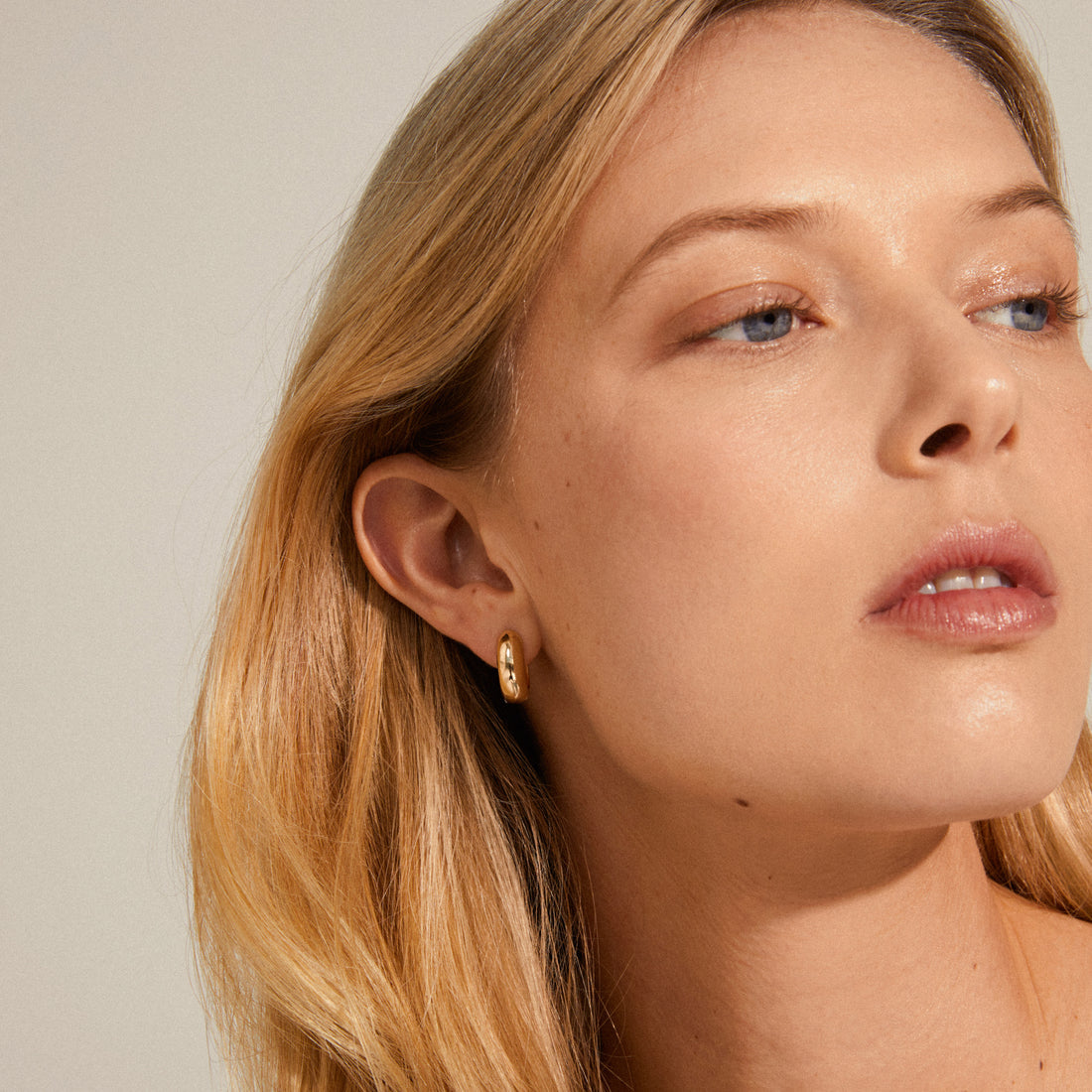 Mine Recycled Chunky Huggie Hoops Gold – Boheme Collective